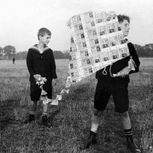 Hiperinflasi - Definisi, Penyebab, Efek, Cara Mengatasi dan Contoh