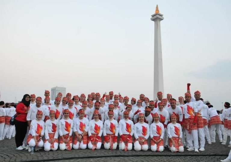 Poco-Poco Tari Asli Indonesia dari Sulawesi Utara - PINTERpandai