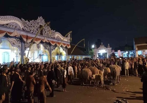 Malam 1 Suro dan Bulan Suro | Tradisi, Ritual, Misteri, Legenda, Mitos