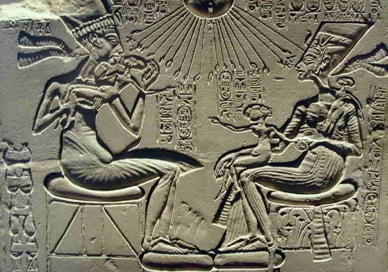 Nefertiti Ratu Mesir Kuno | Biografi, Patung Dada, Pemerintahan, Kematian